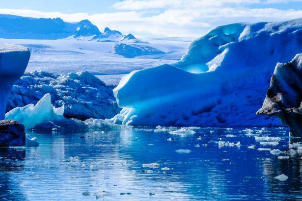 Kodėl lėktuvai drąsiai skrenda virš Šiaurės ašigalio, bet vengia ...